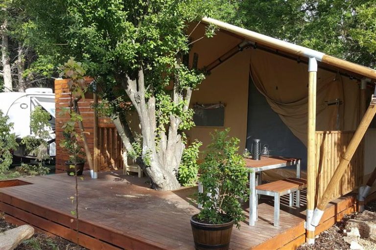 What is Glamping? A complete guide to Glamping in the Grampians